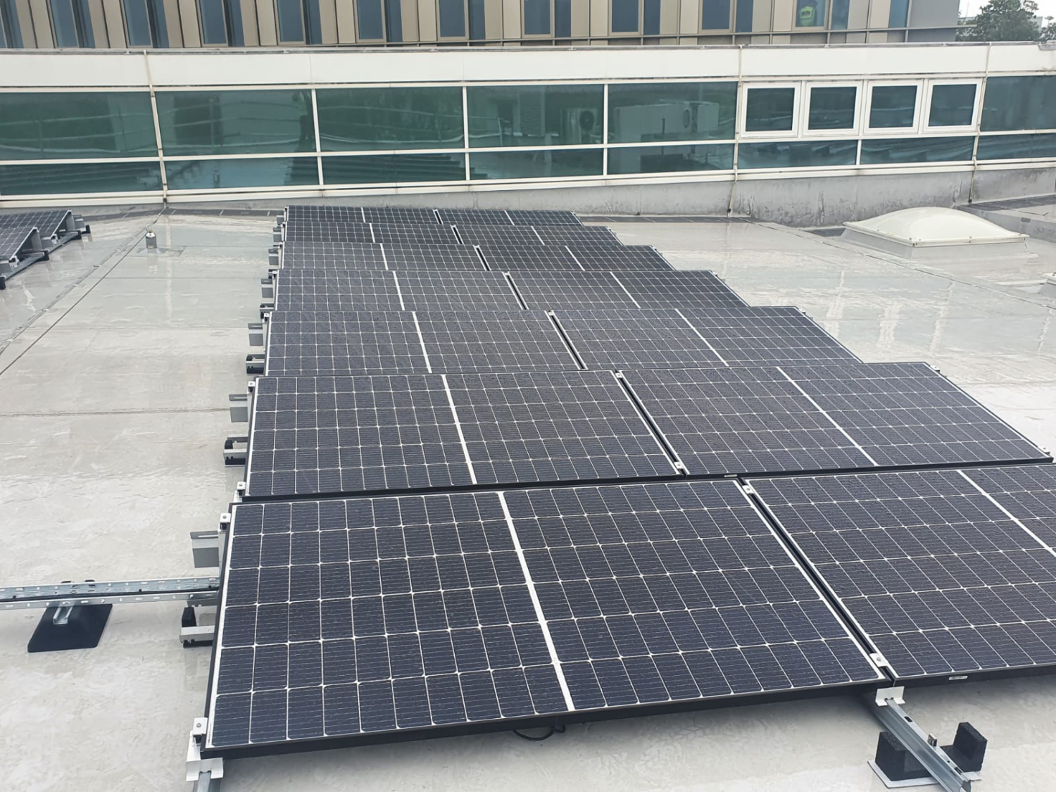Lancaster University – Retrofit Solar PV - SQ4S - Square 4 Solar